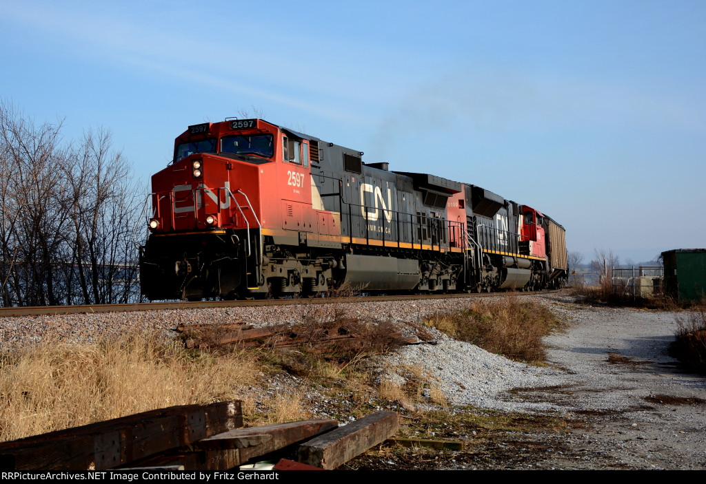 CN Northbound 323